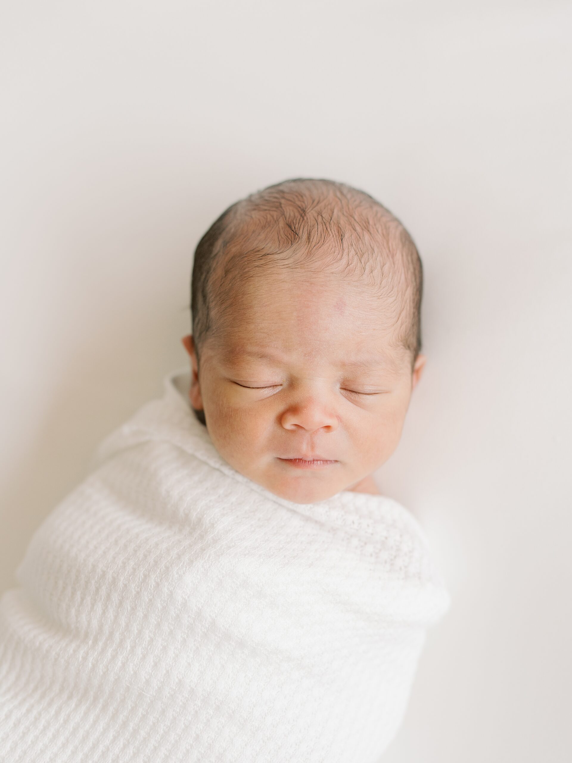 What to Wear for Newborn Photos | Northern VA Newborn Photos